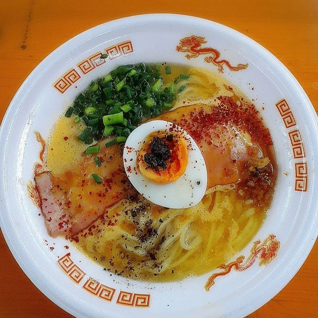 末野卓磨さんのインスタグラム写真 - (末野卓磨Instagram)「桜井食堂×でぶちゃん 雨上がり、ラストチャンスに食べに行きました。 うん ...