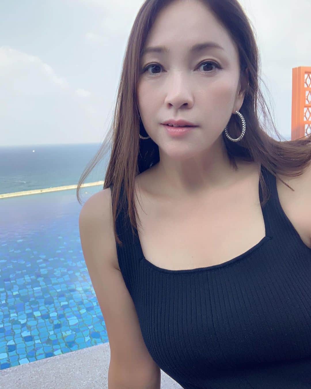 田中悦子さんのインスタグラム写真 - (田中悦子Instagram)「プリンス宜野湾 インフィニティプール めっちゃ好き ️」10月17日 10時55分 - etsuko.reborn25