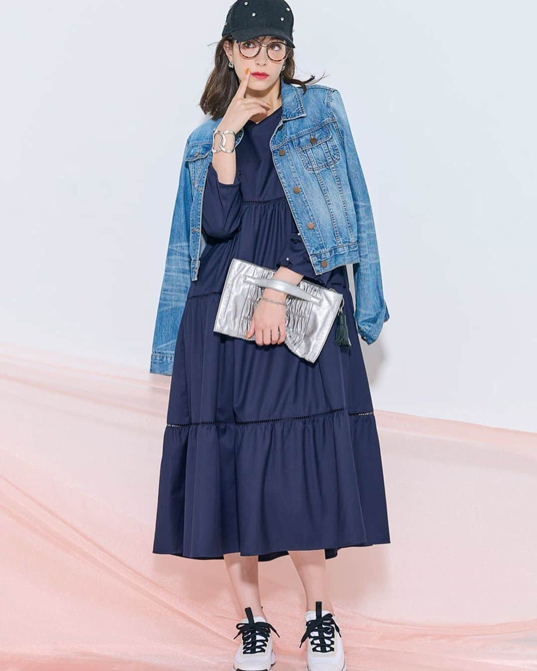 Chestyさんのインスタグラム写真 - (ChestyInstagram)「[ New Item ] 上品な印象ながらも着やすさが魅力のワンピースは、一枚で上品なスタイリングが完成する着映え ...