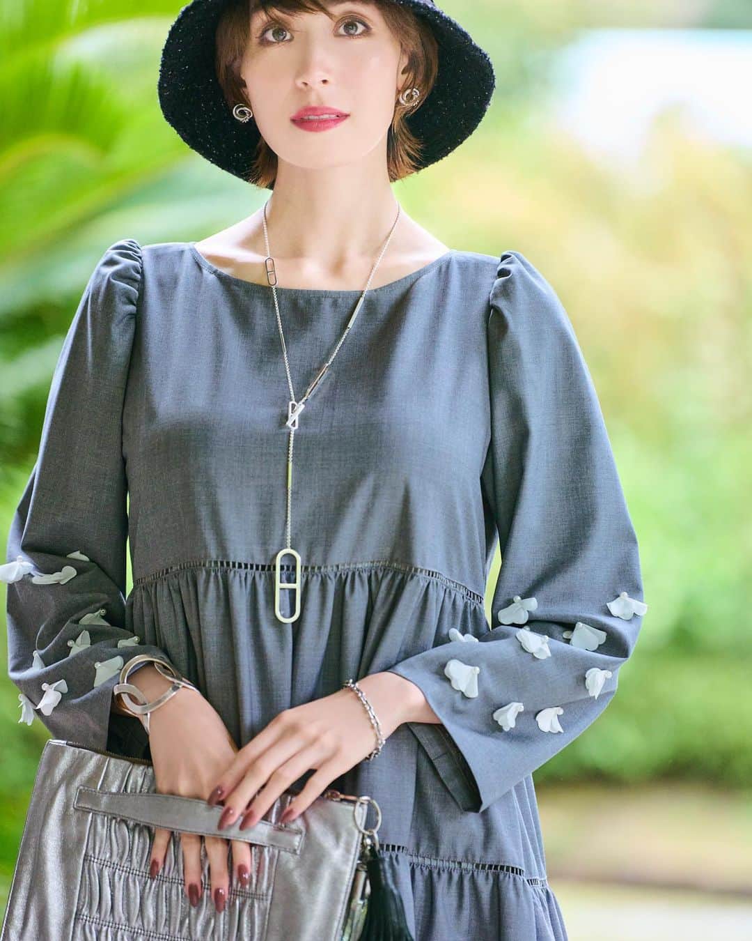 Chestyさんのインスタグラム写真 - (ChestyInstagram)「[ New Item ] 上品な印象ながらも着やすさが魅力のワンピースは、一枚で上品なスタイリングが完成する着映え ...