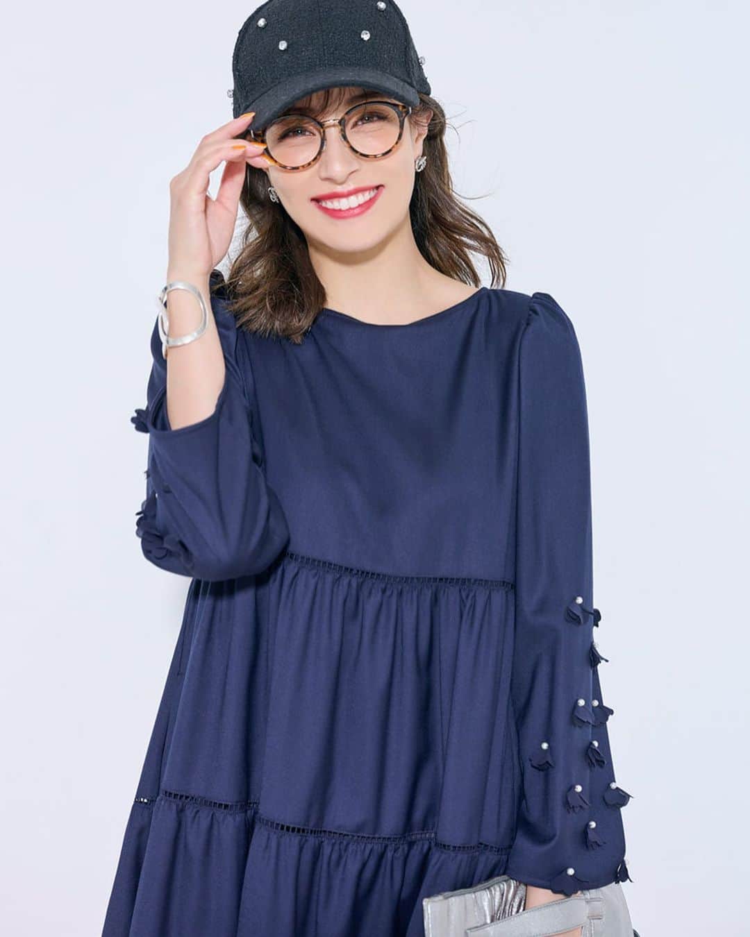 Chestyさんのインスタグラム写真 - (ChestyInstagram)「[ New Item ] 上品な印象ながらも着やすさが魅力のワンピースは、一枚で上品なスタイリングが完成する着映え ...