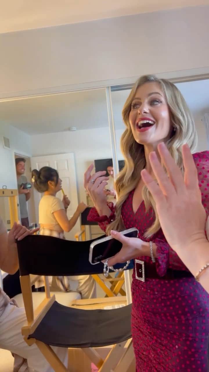 キャンディス・キャメロン・ブレさんのインスタグラム動画 - (キャンディス・キャメロン・ブレInstagram)「This is what ...