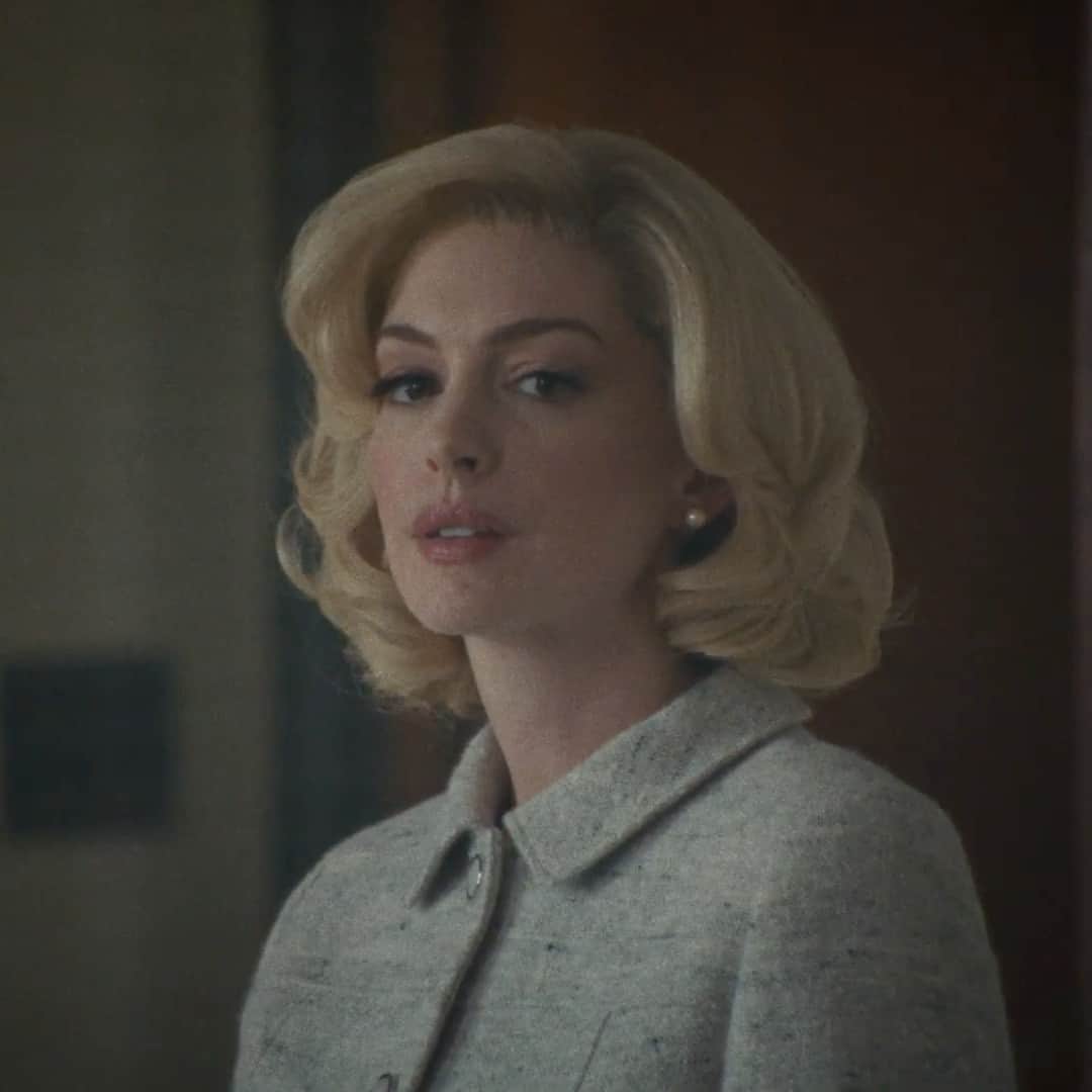 ハリウッド・リポーターさんのインスタグラム写真 - (ハリウッド・リポーターInstagram)「#AnneHathaway (Rebecca ...