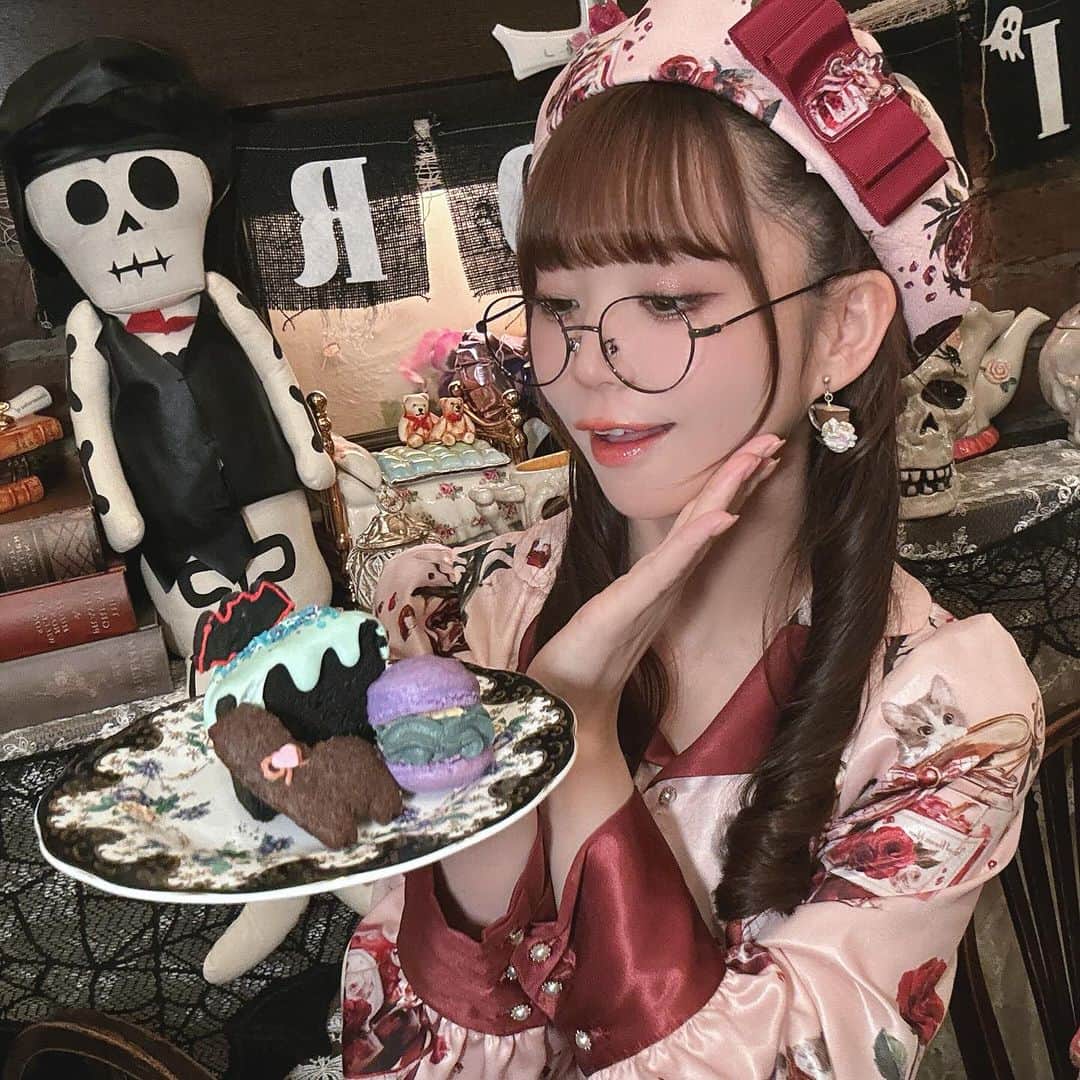 深澤翠さんのインスタグラム写真 - (深澤翠Instagram)「春奈るなちゃんのcafe acoriteコラボメニューをいただいたよ🦇 るう ...