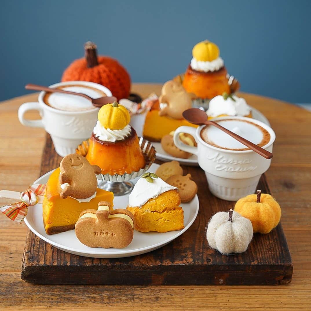 junjunさんのインスタグラム写真 - (junjunInstagram)「🎃 二巡めラストの南瓜スイーツ 今年も美味しくいただきました かぼちゃのベイクドチーズケーキ かぼちゃスコーン ...