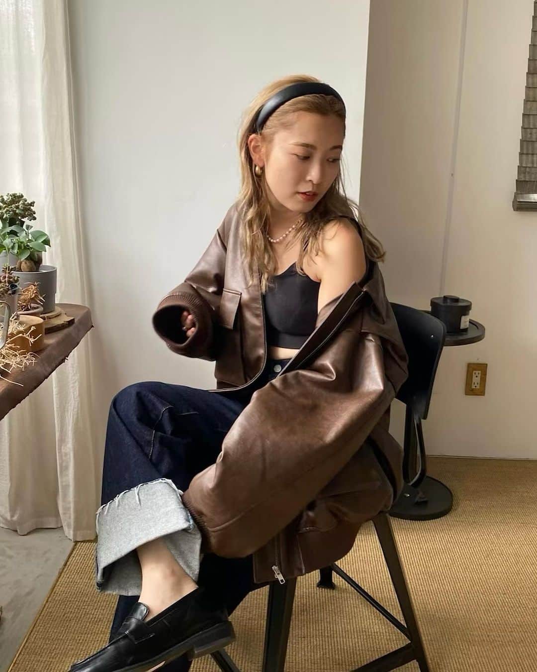 Ungrid staff snapさんのインスタグラム写真 - (Ungrid staff snapInstagram)「太めの幅のロールアップがこなれ感のあるデザインデニム👖♡ @ami ...