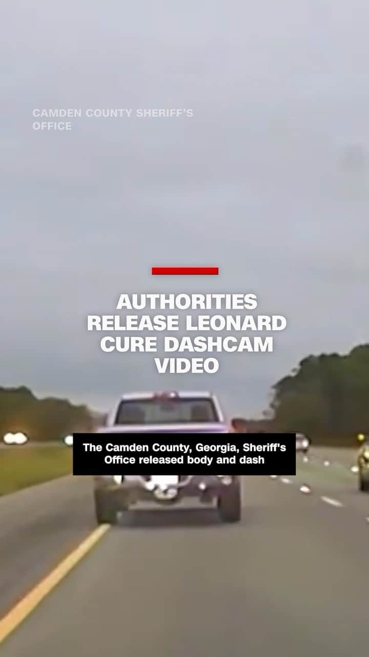 CNNさんのインスタグラム動画 - (CNNInstagram)「Dashcam footage shows the moment Leonard Allan Cure was fatally ...