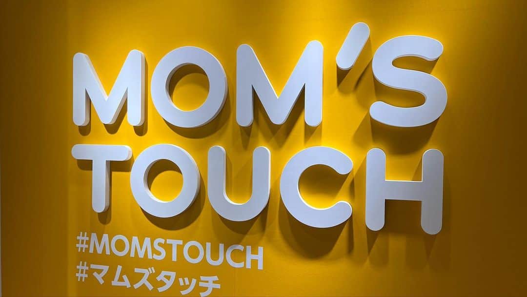 かこさんのインスタグラム写真 - (かこInstagram)「韓国から日本に初上陸した『MOM’STOUCH』さん🍔 ️ 10/20(金)〜11/9(木)まで渋谷で期間限定のPOPUPストアが ...