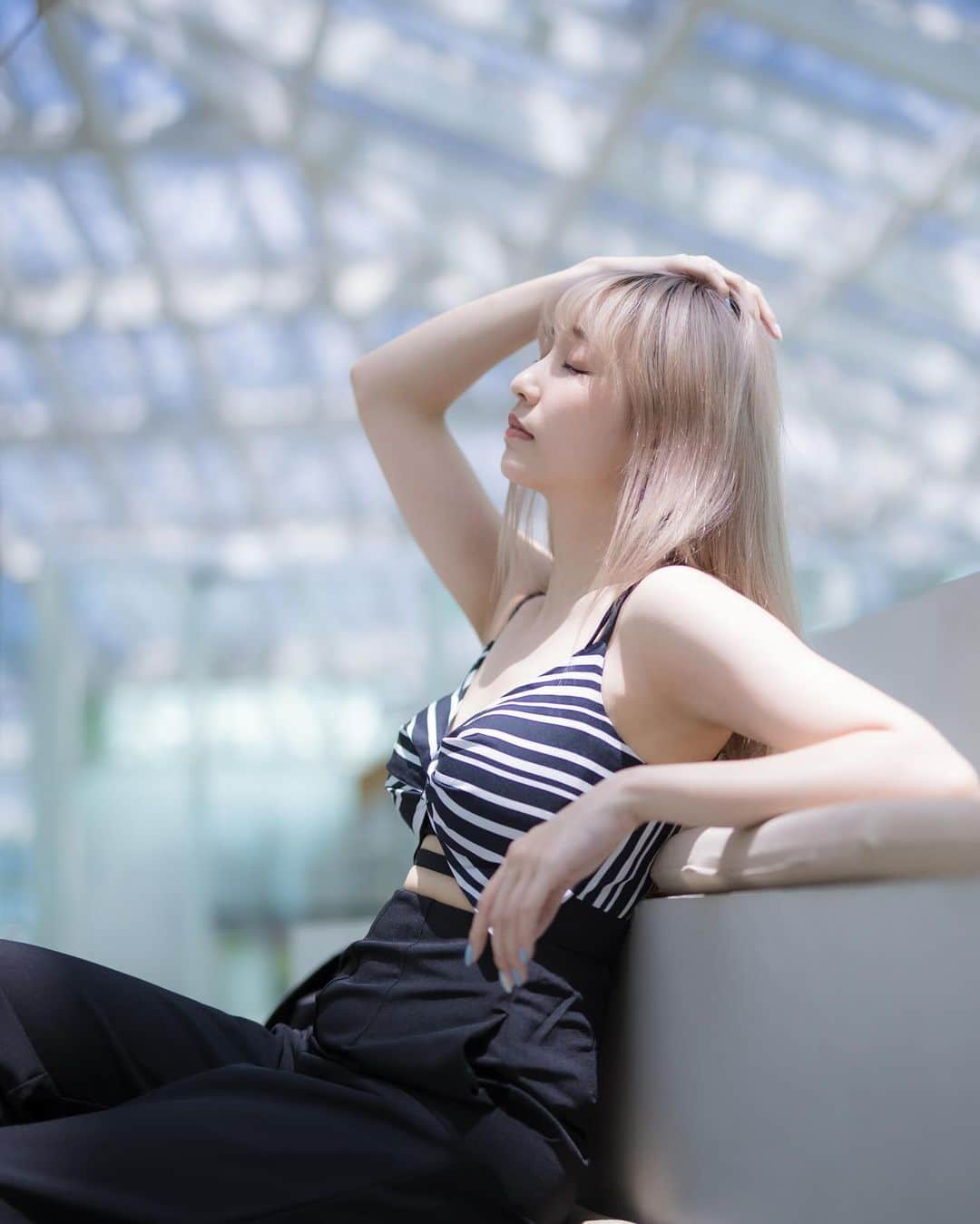 Sherryさんのインスタグラム写真 - (SherryInstagram)「- 在台灣美術館拍的照片！ 光線也太好看了🥹🥹 完全是網紅打卡照？！ P / @zuo ...