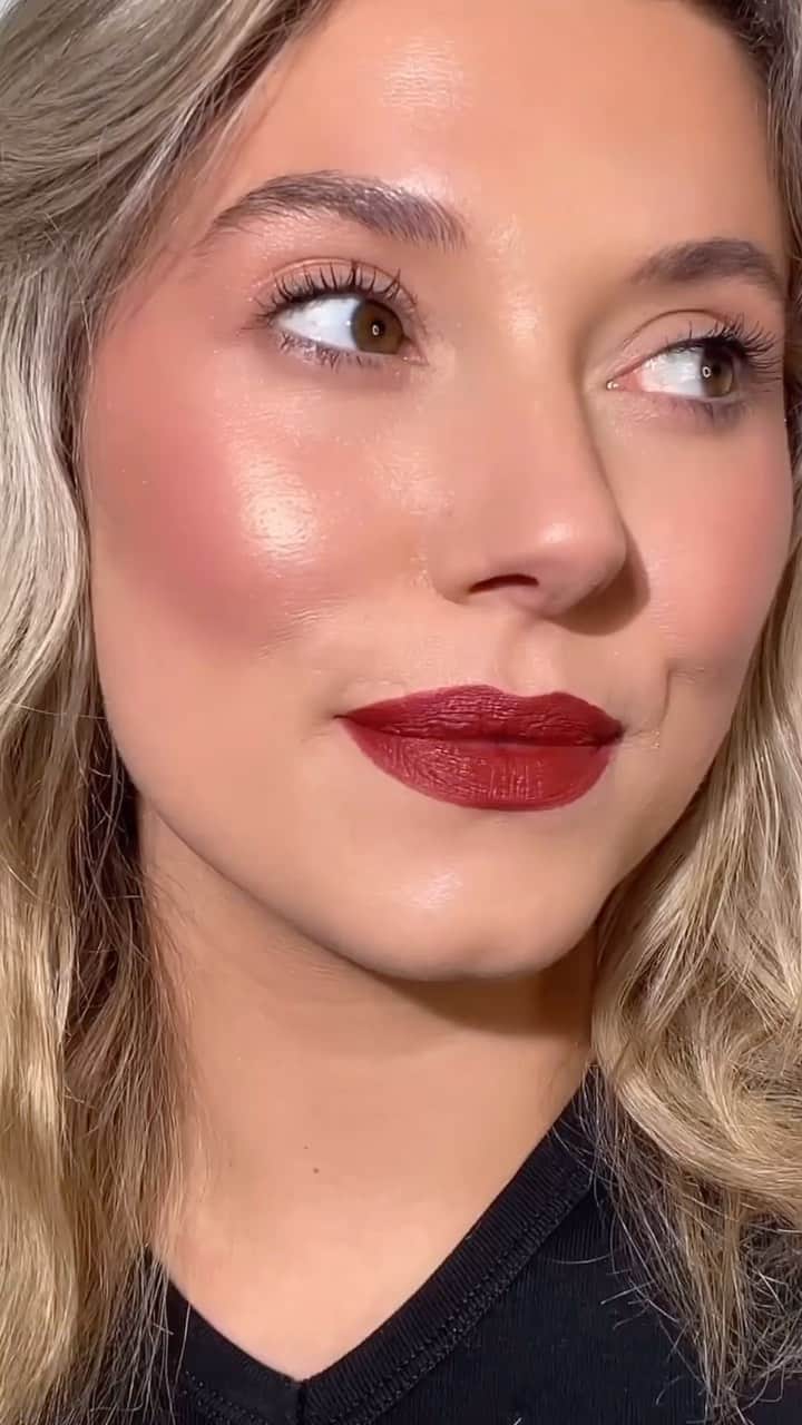 NARSさんのインスタグラム動画 - (NARSInstagram)「Reveal your best red. Experience ...