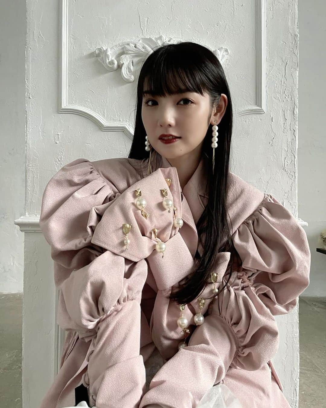 道重さゆみさんのインスタグラム写真 - (道重さゆみInstagram)「本日発売の 『JUNON12月号』に掲載して頂いています！！ 撮影もインタビューもすごく楽しかったです！！ 衣装とヘア ...