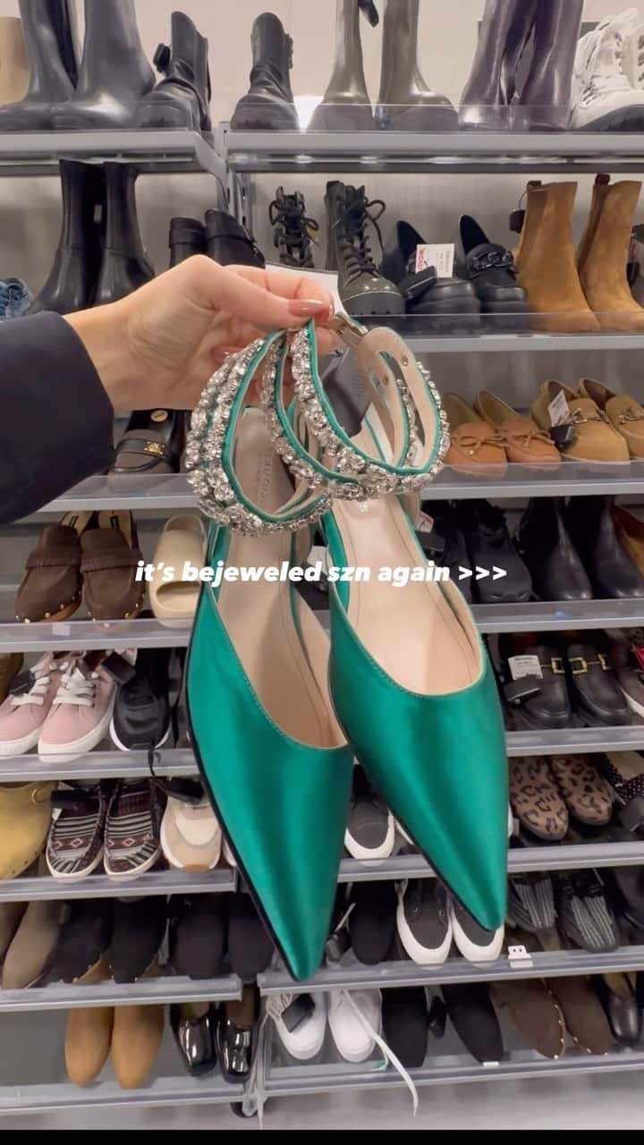 T.J.マックスさんのインスタグラム動画 - (T.J.マックスInstagram)「polish up real nice with all ...