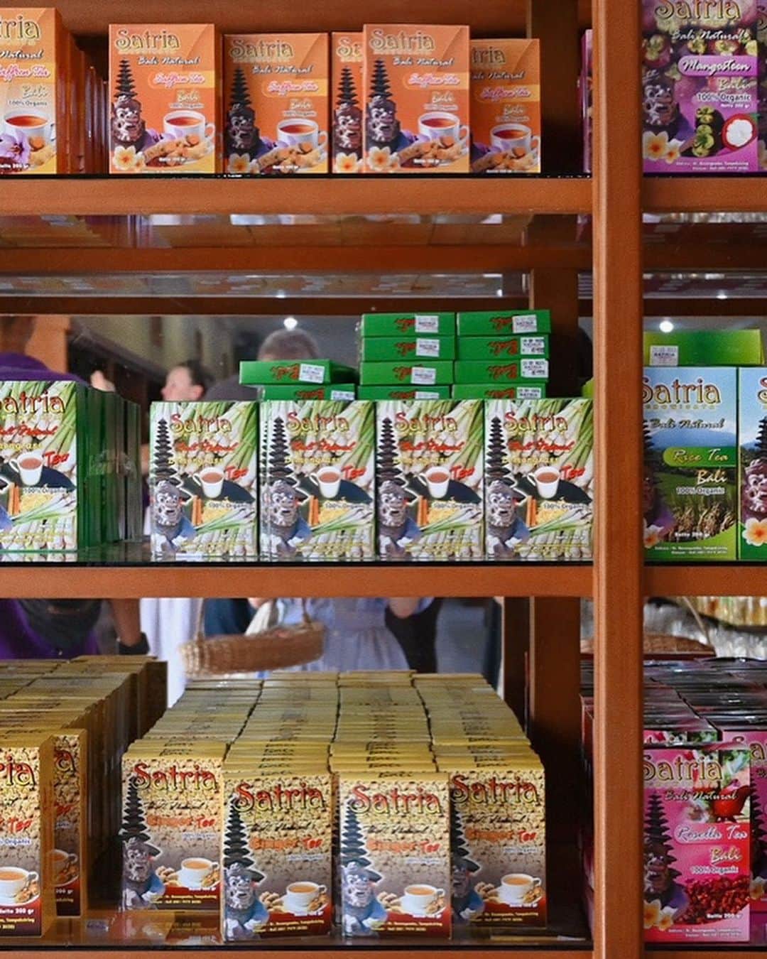 MEGさんのインスタグラム写真 - (MEGInstagram)「⌇Satria luwak coffee #bali_megvlog 世界一 ...