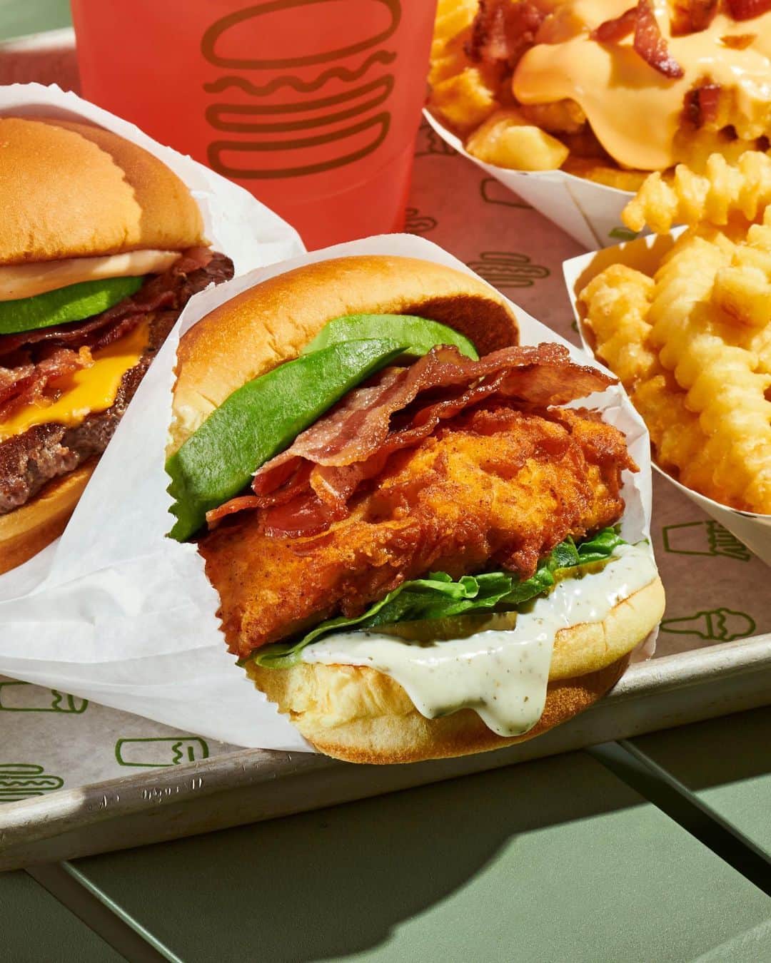 SHAKE SHACKさんのインスタグラム写真 - (SHAKE SHACKInstagram)「Your reminder that we ...