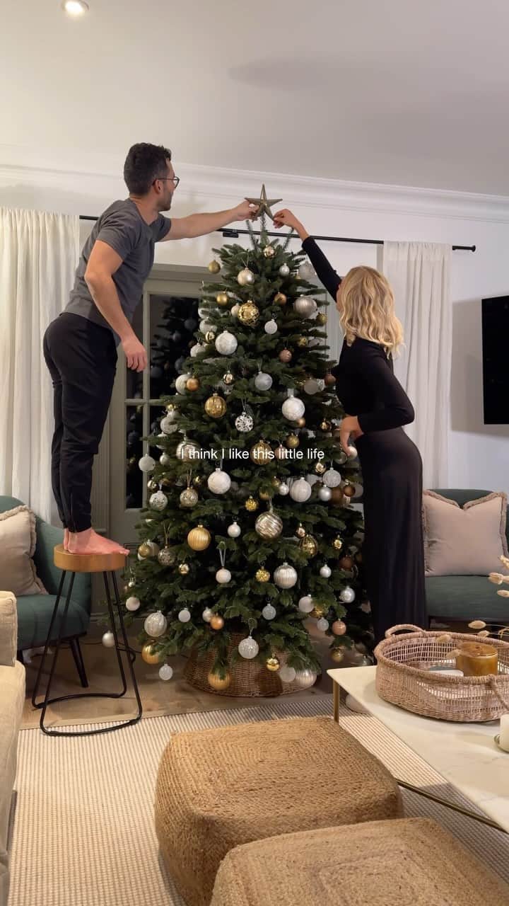 Zanna Van Dijkさんのインスタグラム動画 - (Zanna Van DijkInstagram)「Happy ...