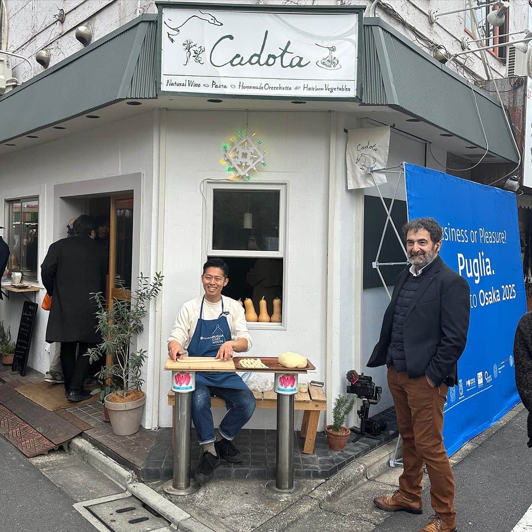 胃腸良子さんのインスタグラム写真 - (胃腸良子Instagram)「#puglia #イベント お料理バージョンです。 プーリア旅行のメンバーが同窓会のように集まって ワイワイ楽しくプーリア ...