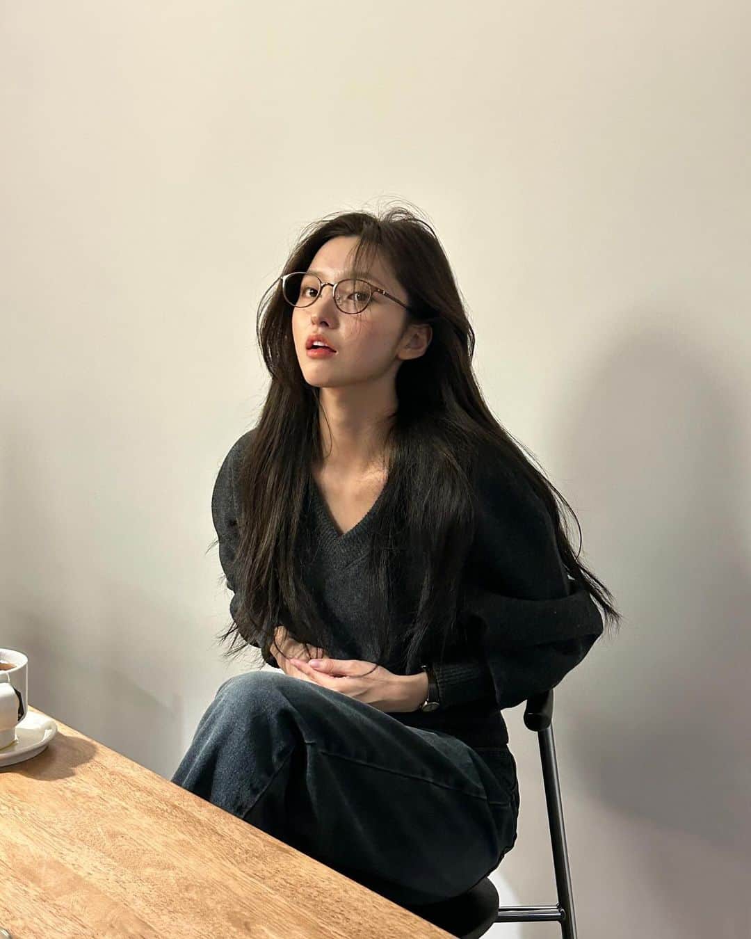 キム・ナヒさんのインスタグラム写真 - (キム・ナヒInstagram)「고심 끝에 고른 안경 어떻삼 ..」11月20日 22時27分 ...