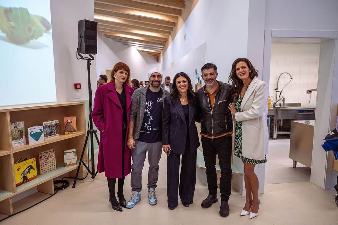 アンドレア・ボチェッリさんのインスタグラム写真 - (アンドレア・ボチェッリInstagram)「La nuova scuola è realtà: inaugurato il Polo ...