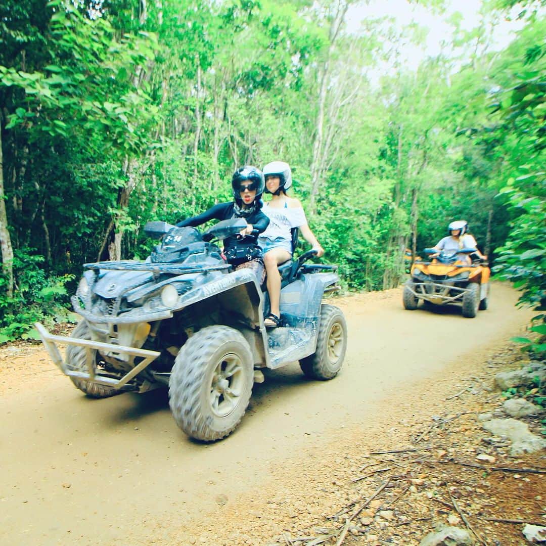 B. Akerlundさんのインスタグラム写真 - (B. AkerlundInstagram)「Thrill Seekers ...