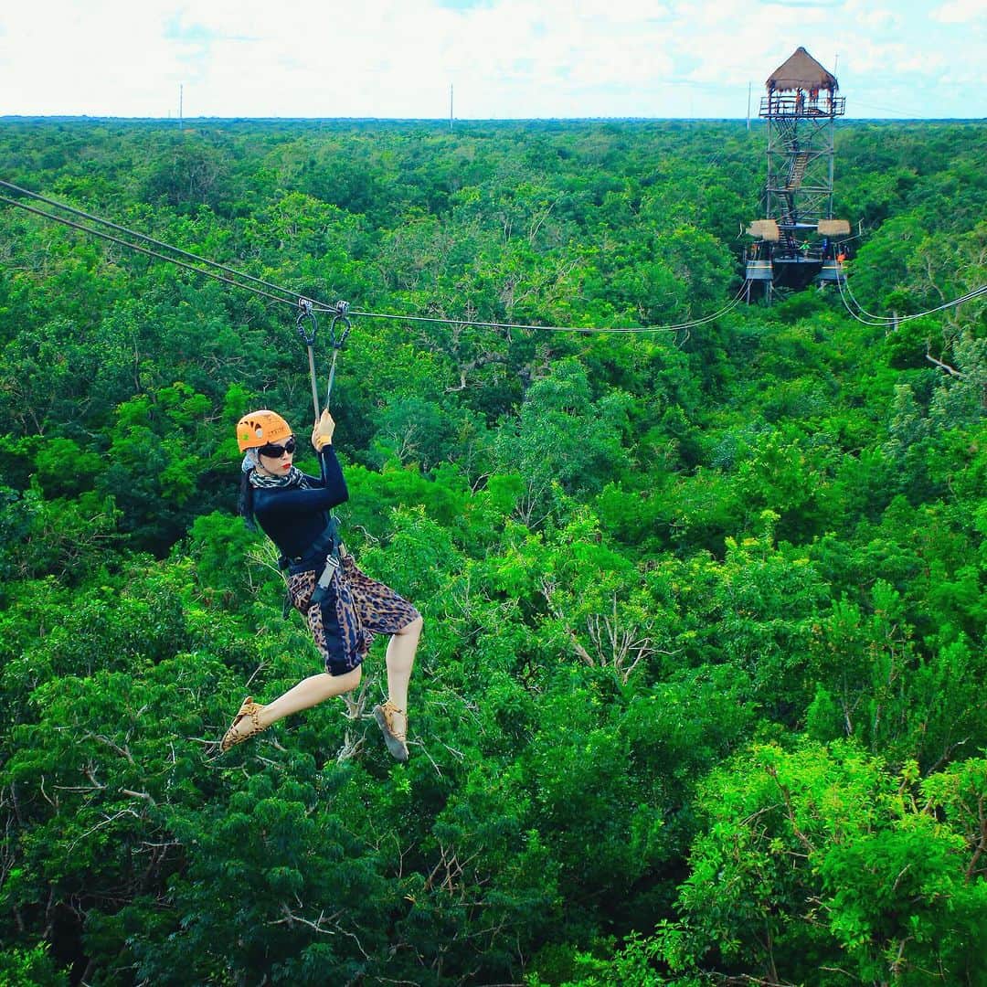 B. Akerlundさんのインスタグラム写真 - (B. AkerlundInstagram)「Thrill Seekers ...