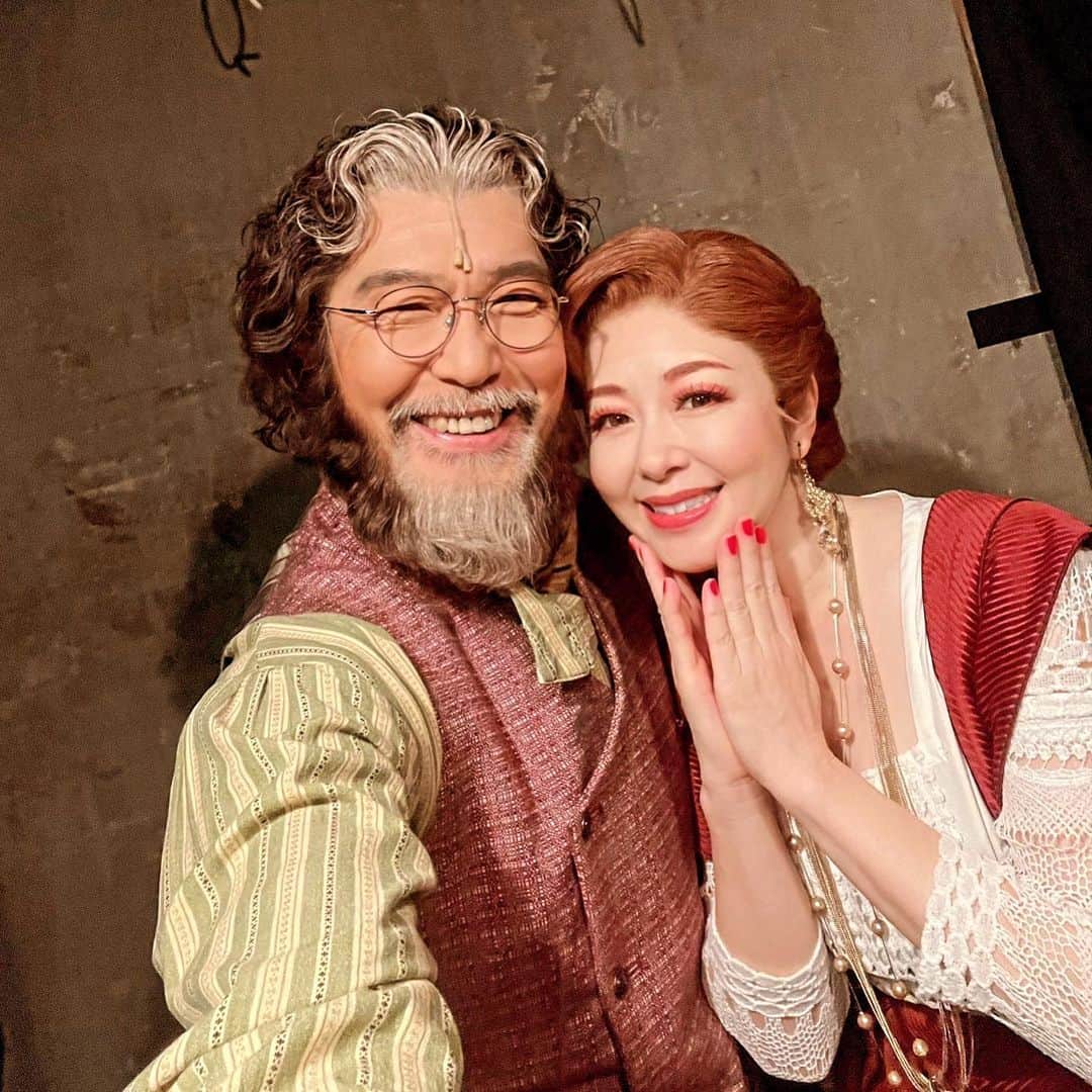 堀内敬子さんのインスタグラム写真 堀内敬子instagram 「アナスタシア 私の千秋楽！ ヴラド 賢也さん 最高のサポートをして