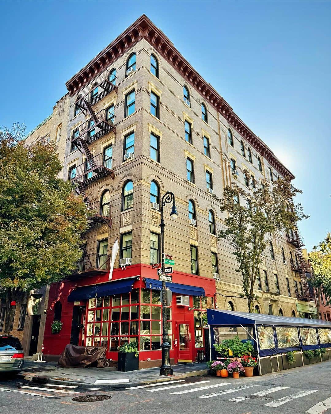 Ilana Wilesさんのインスタグラム - (Ilana Wiles@mommyshorts)