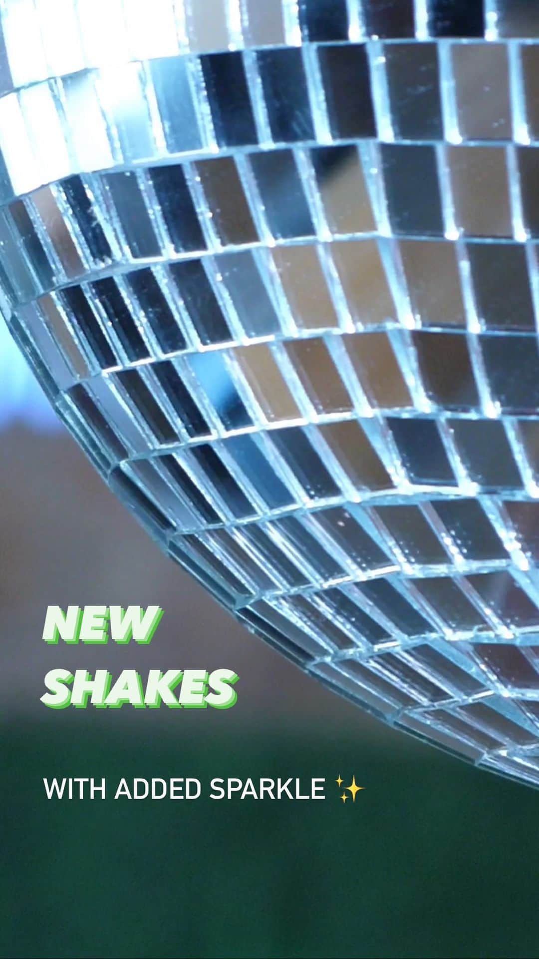 SHAKE SHACKさんのインスタグラム動画 - (SHAKE SHACKInstagram)「Our new shakes will be ...