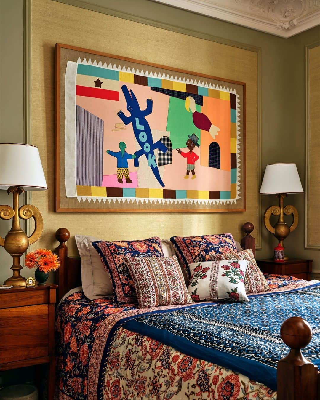 ELLE DECORさんのインスタグラム写真 - (ELLE DECORInstagram)「In this joyful Parisian ...