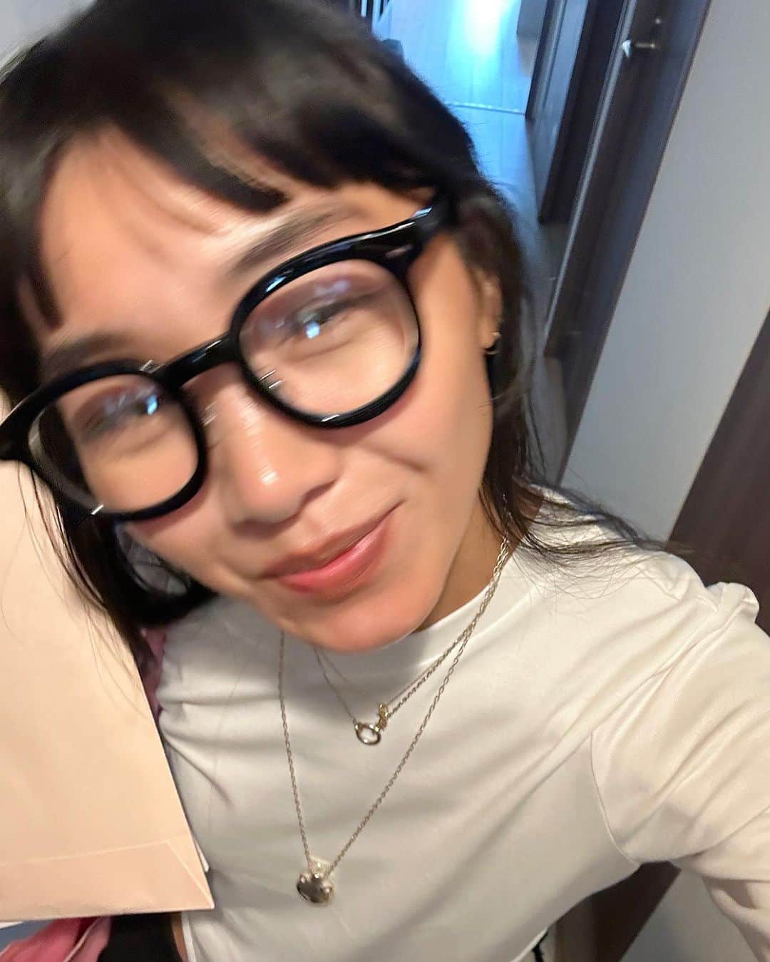 ungrid_yurieさんのインスタグラム写真 - (ungrid_yurieInstagram)「私服🍂 穴あき系と薄手なBODYスーツ 似たようなものばかりを展示会で頼んでいたようで ...