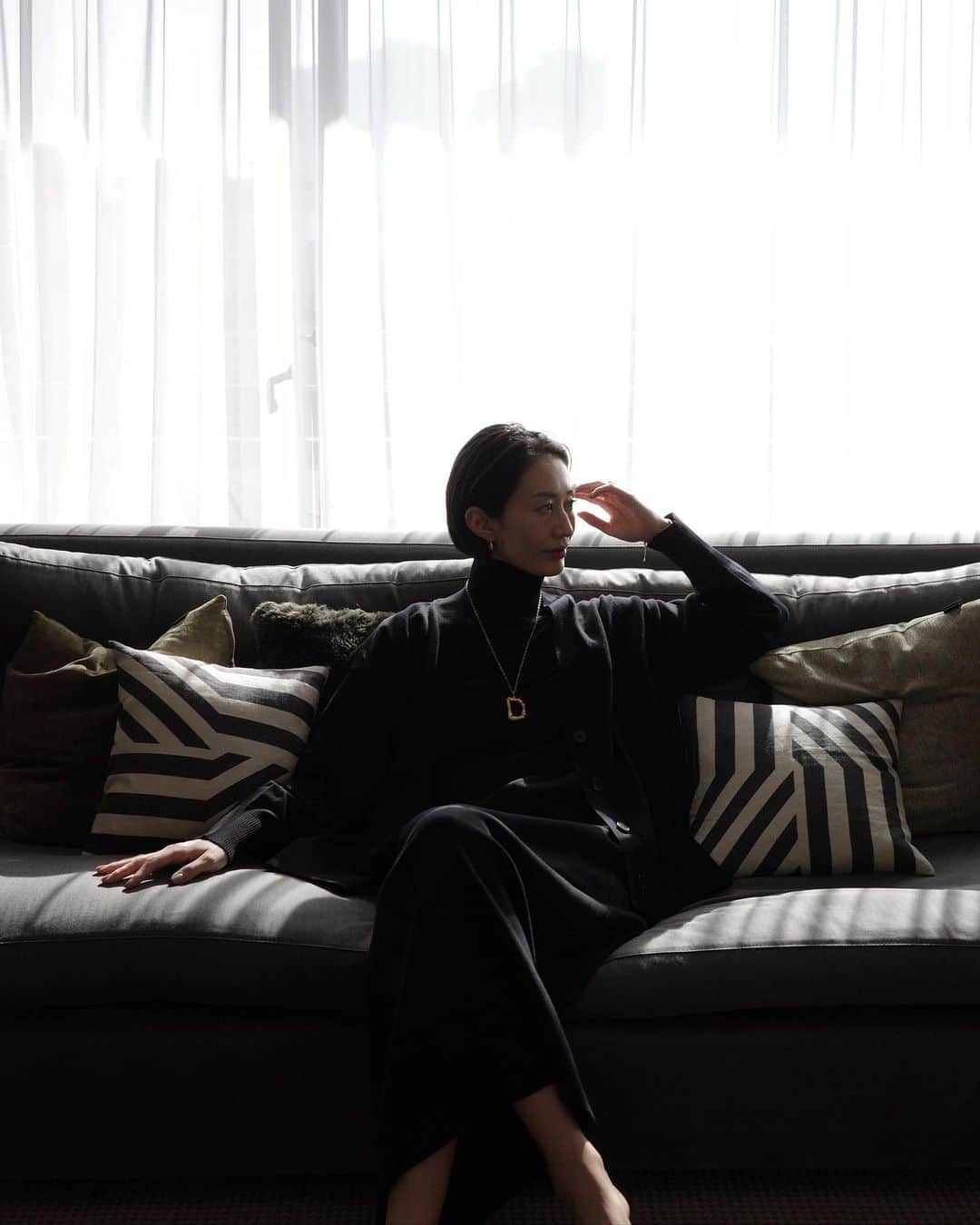 神山まりあさんのインスタグラム写真 - (神山まりあInstagram)「UR’S Winter Collection を着てみました @urs_official セットアップってなんで楽なの ...