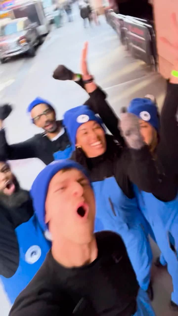 CBSさんのインスタグラム動画 - (CBSInstagram)「And our mountaineers are off! We can’t ...