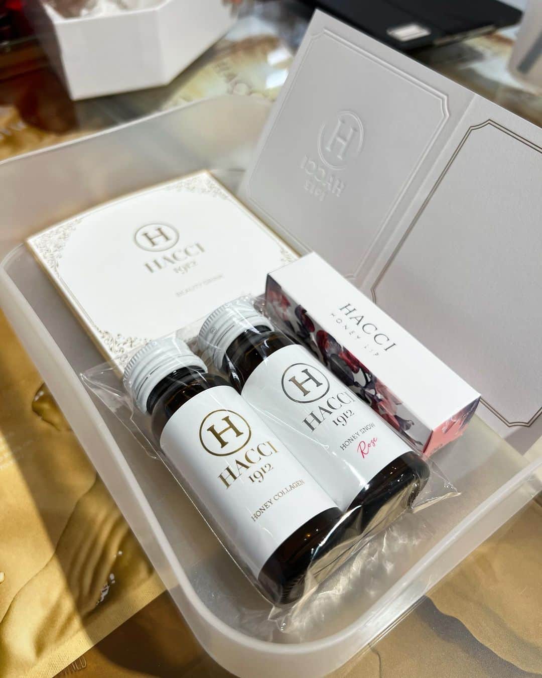 みき みーやんさんのインスタグラム写真 - (みき みーやんInstagram)「HELLO KITTY x HACCIのコラボレーションが 可愛すぎる😭 . 11/1(水)から全国数量限定で ...