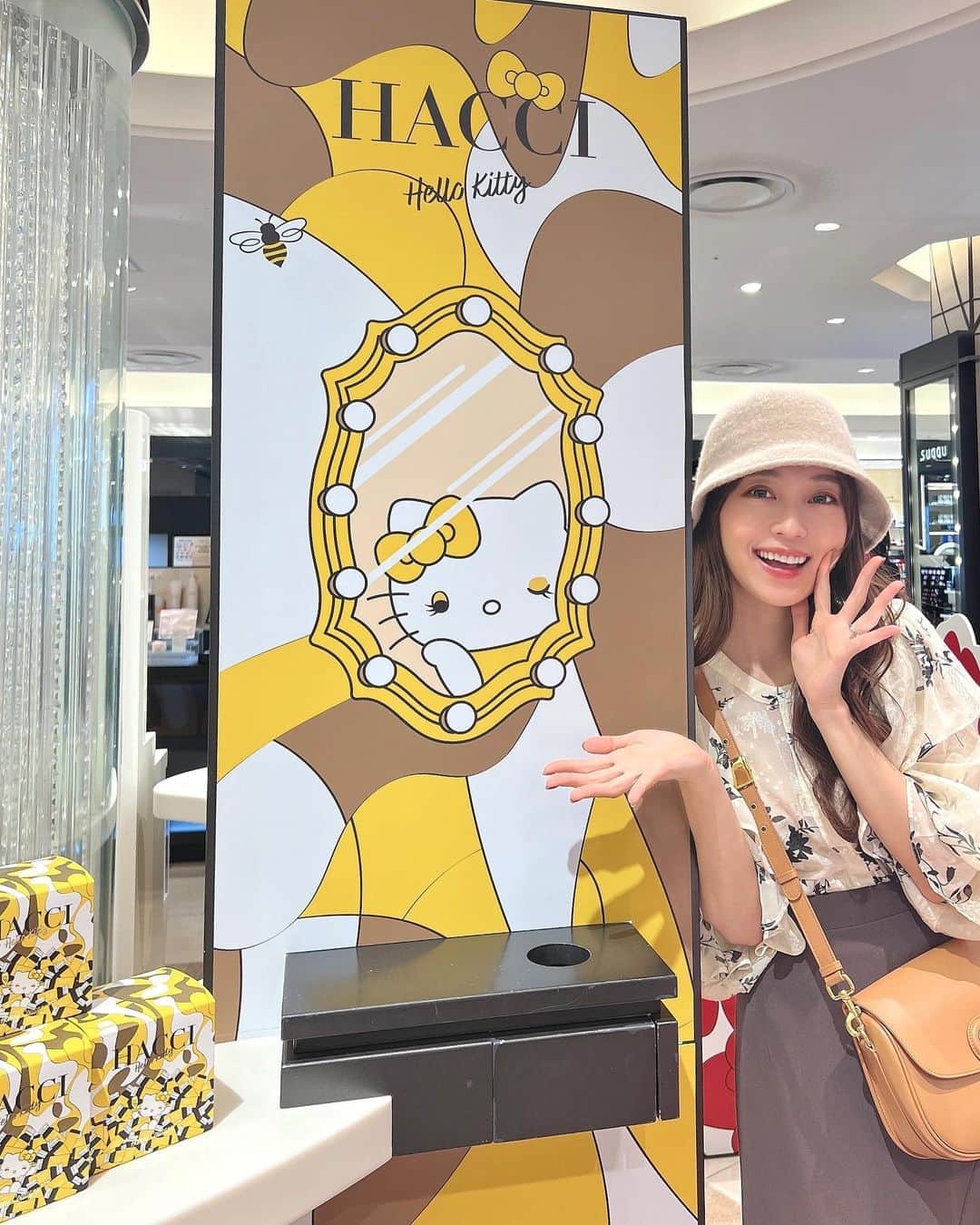 みき みーやんさんのインスタグラム写真 - (みき みーやんInstagram)「HELLO KITTY x HACCIのコラボレーションが 可愛すぎる😭 . 11/1(水)から全国数量限定で ...