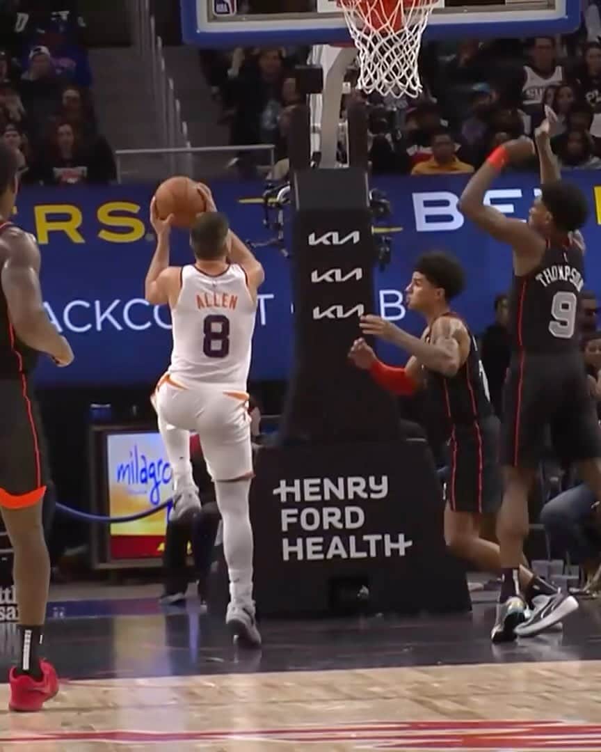 NBAさんのインスタグラム写真 - (NBAInstagram)「@ausarthompson shows off the bounce ...