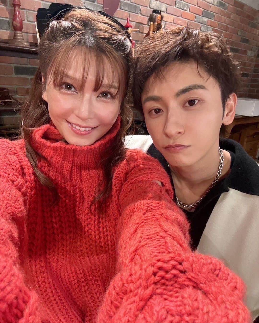 宇野実彩子さんのインスタグラム写真 宇野実彩子instagram 「． 真司郎と再会🤝 ️ 1時間半も生配信😳 爆笑だしパワーチャージも