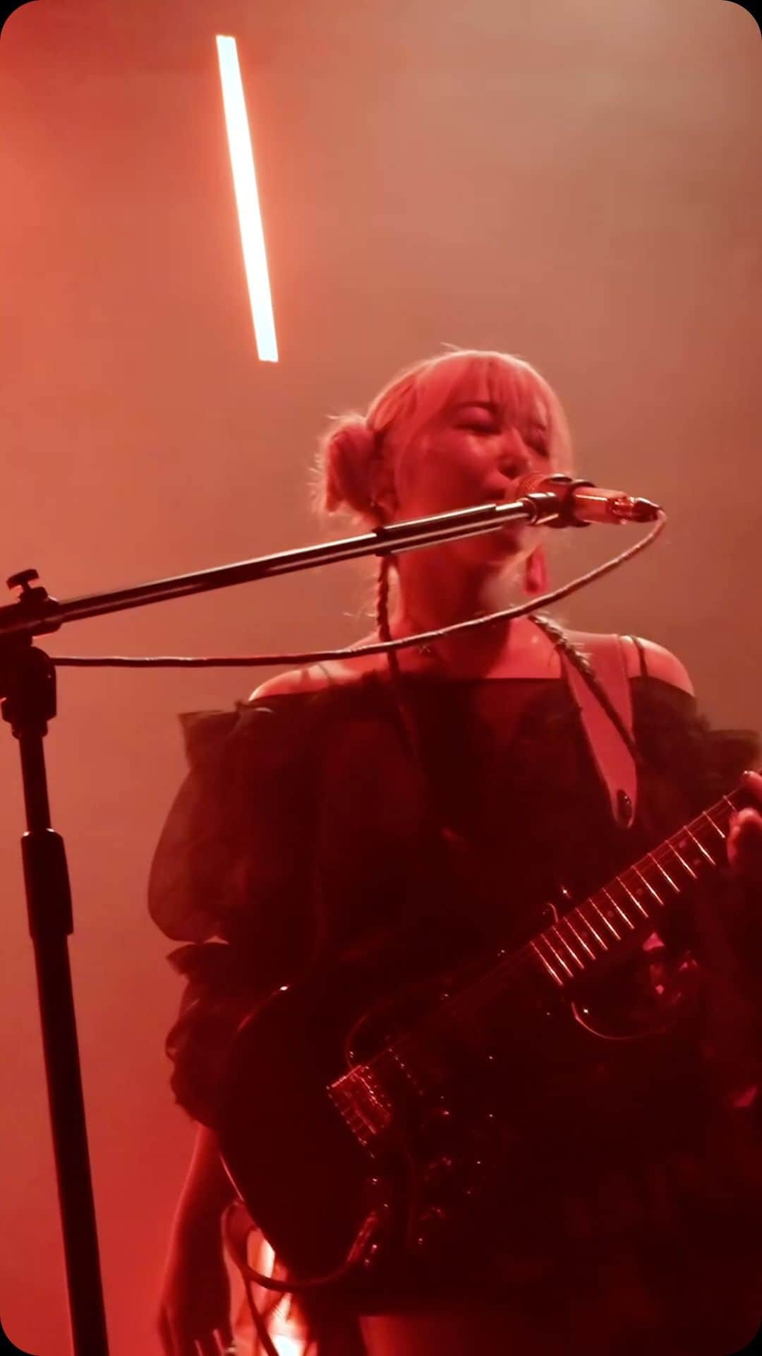 Cö shu Nieさんのインスタグラム動画 - (Cö shu NieInstagram)「. 〝Burn The Fire〟 ┈┈┈┈┈┈┈┈┈┈ Cö shu Nie presents ...