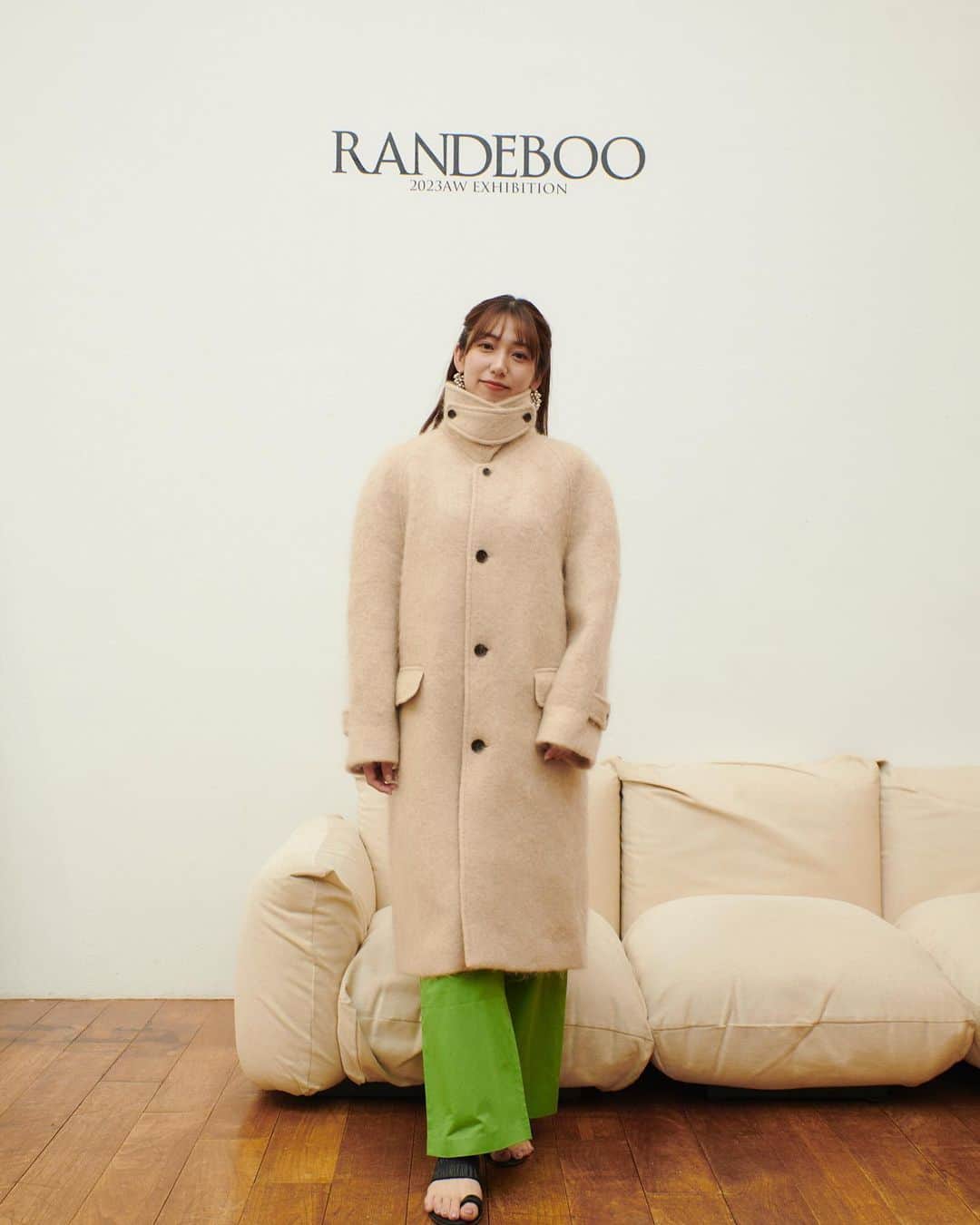 佐藤あいりさんのインスタグラム写真 - (佐藤あいりInstagram)「🧥 普段から愛用している @randeboo_official 🤍 展示会で試着したコートが可愛すぎたので 着画を ...