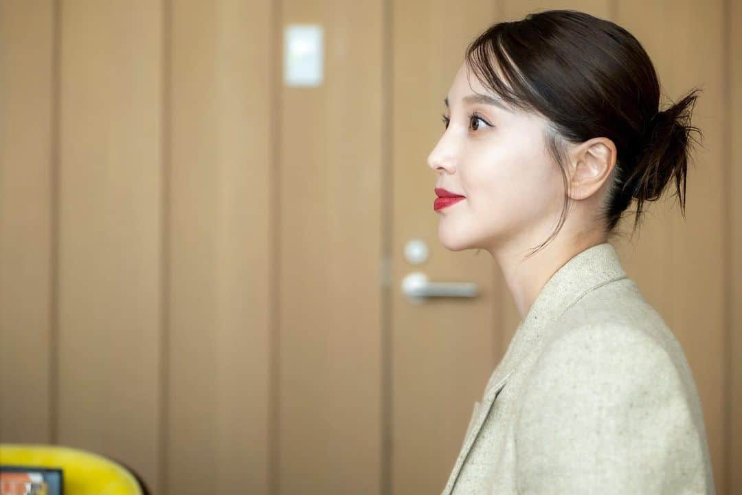 ICONIQさんのインスタグラム写真 - (ICONIQInstagram)「ブランドディレクターを務めさせて頂いている BR waterfull コスメのお話をすこし🤍 先日、メディア関係者 ...