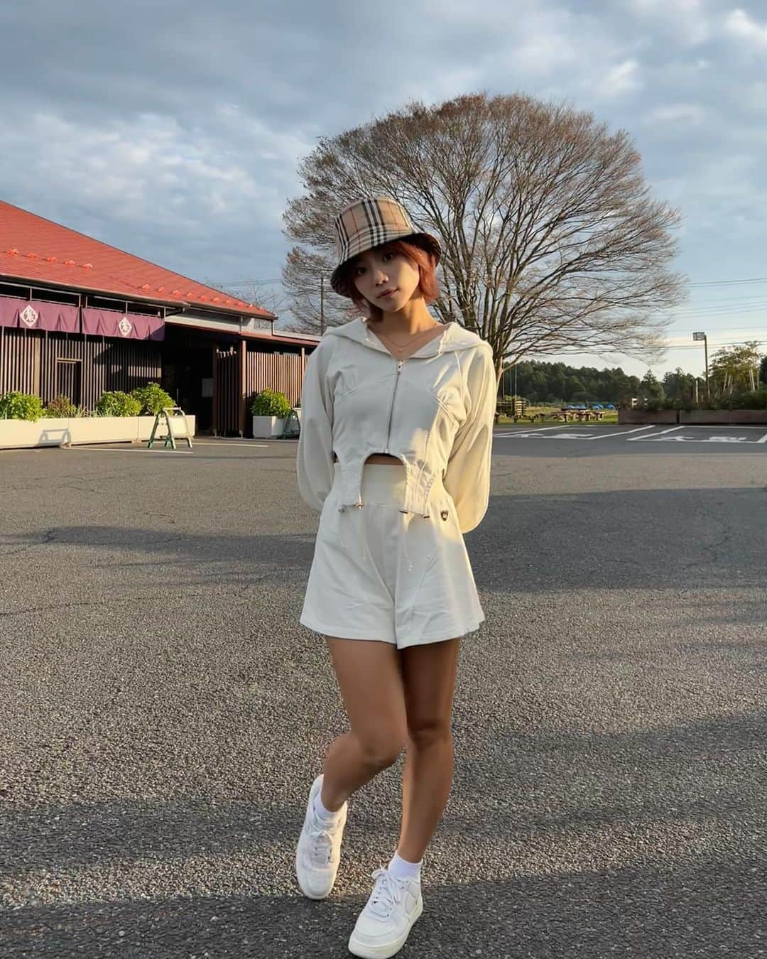 大川成美さんのインスタグラム写真 - (大川成美Instagram)「感覚で生きてるタイプだから 久しぶりの場所に行くと記憶が蘇る📝 」11月 ...