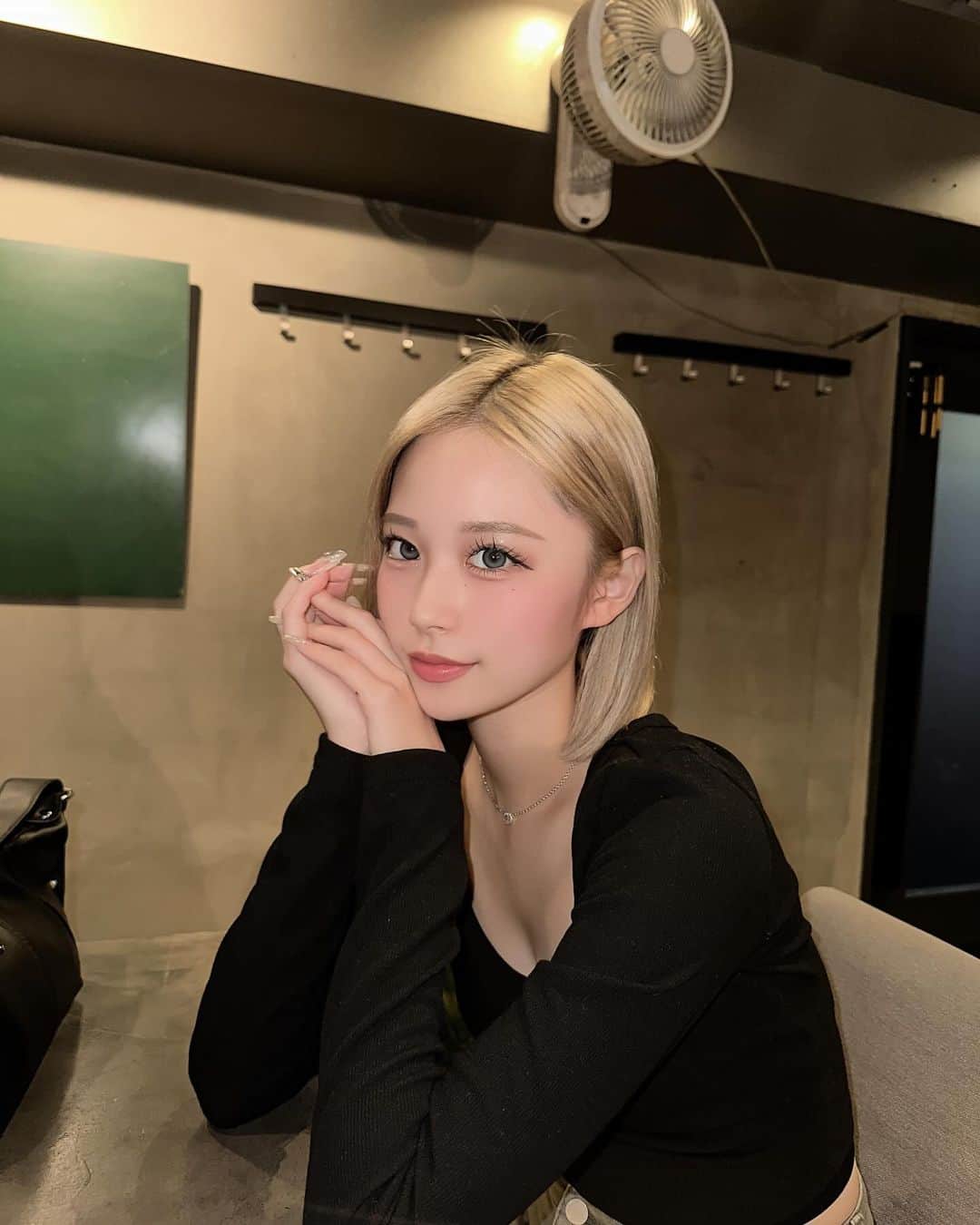 erinaさんのインスタグラム写真 - (erinaInstagram)「友達とコースディナー行ってきた🩶 おなかいっぱーい幸せ 全部美味しく ...