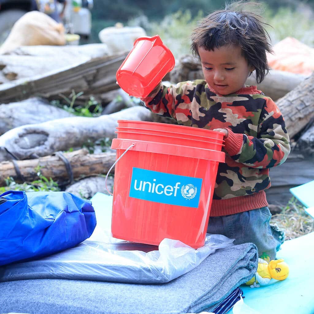 unicefさんのインスタグラム写真 - (unicefInstagram)「Almost half of those reported ...