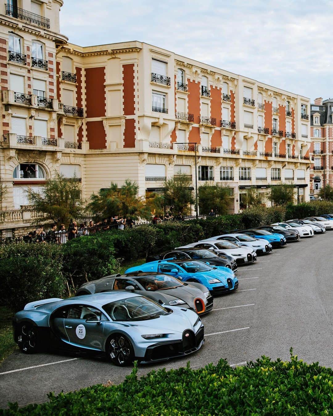 ブガッティさんのインスタグラム写真 - (ブガッティInstagram)「The BUGATTI experience is one that ...