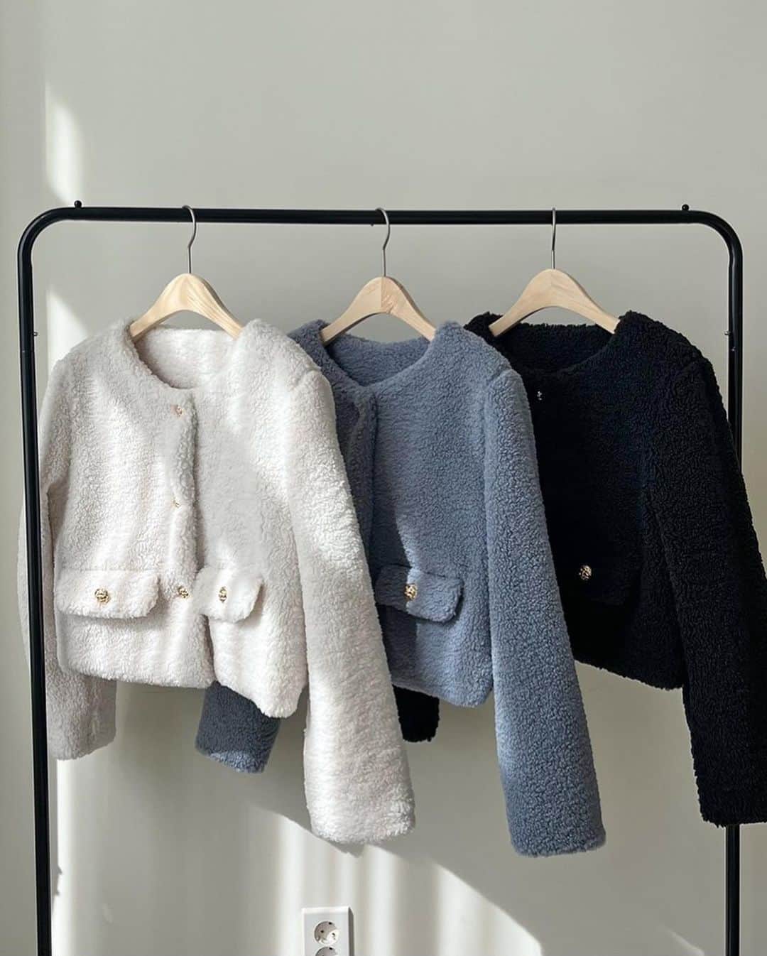 DHOLICさんのインスタグラム写真 - (DHOLICInstagram)「【dangosister】全品セール!!! コスパ 韓国っぽガーリーブランド「ダンゴシスター」が ～ 11/13 ...