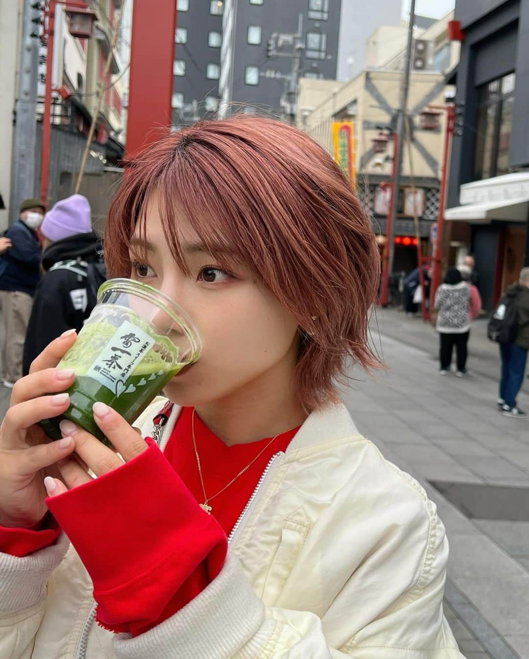 大川成美さんのインスタグラム写真 - (大川成美Instagram)「浅草の雷一茶 @kaminari_issa ソフトクリームと抹茶ビール🍺 ...