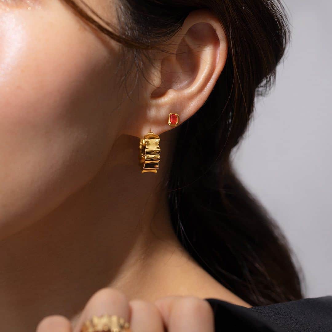 ビズーさんのインスタグラム写真 - (ビズーInstagram)「【2023 Christmas】Frill Silver Collection BIZOUXの2023クリスマスのテーマ ...