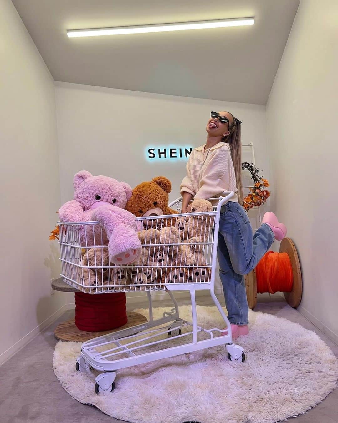 ユミ さんのインスタグラム写真 - (ユミ Instagram)「原宿で行われた 『SHEIN TOKYO 1周年記念コレクション』の ファッションショーにお邪魔させて いただきました🥰💕🫶🏼 ...