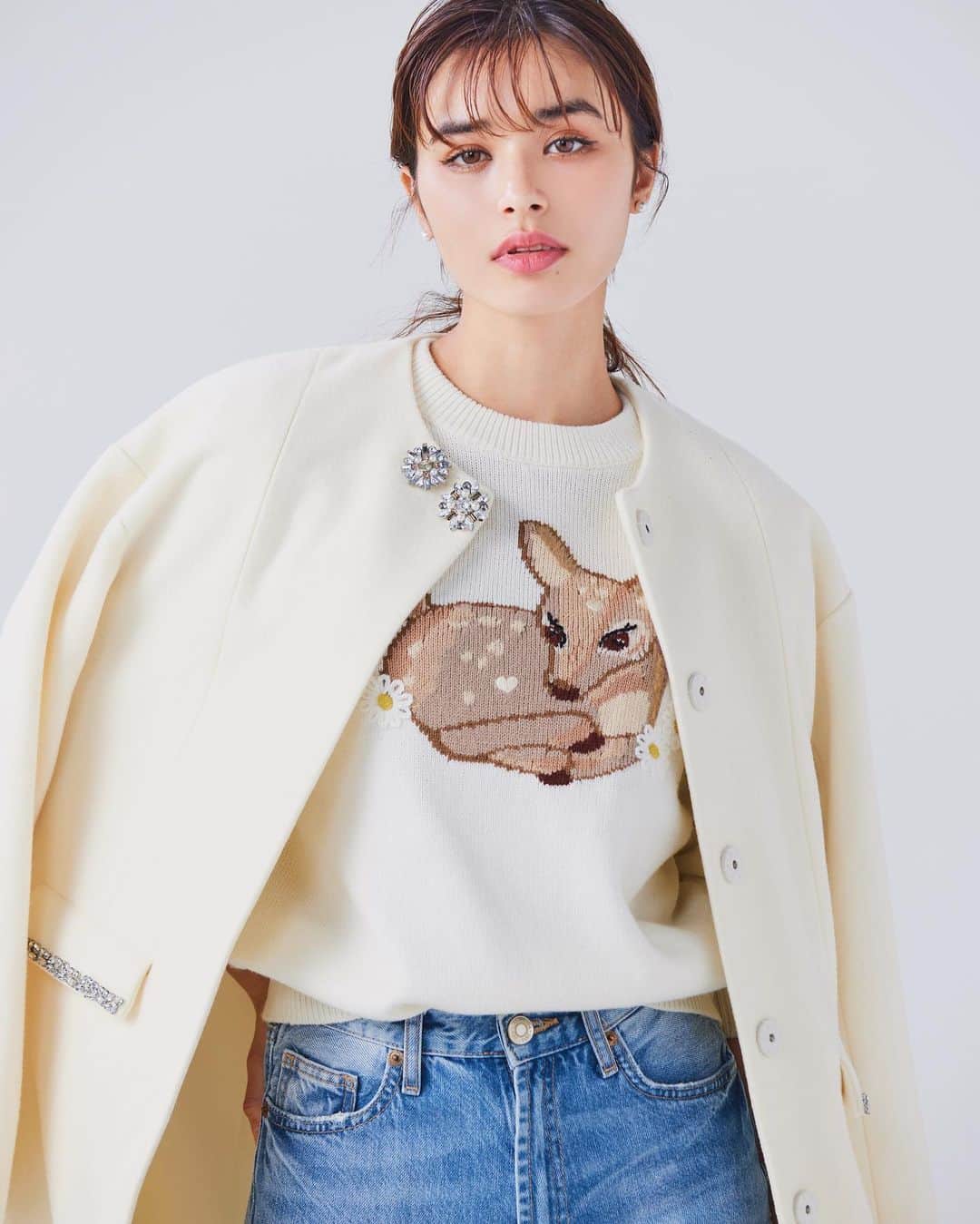 Chestyさんのインスタグラム写真 - (ChestyInstagram)「[ New Item ] 毎年、大人気のウールロングコートに新色が仲間入り！ 今年は大人可愛いホワイト、ベーシック ...