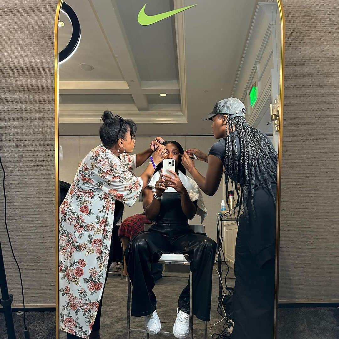 シェリー＝アン・フレーザー＝プライスさんのインスタグラム写真 - (シェリー＝アン・フレーザー＝プライスInstagram)「Reunited ...