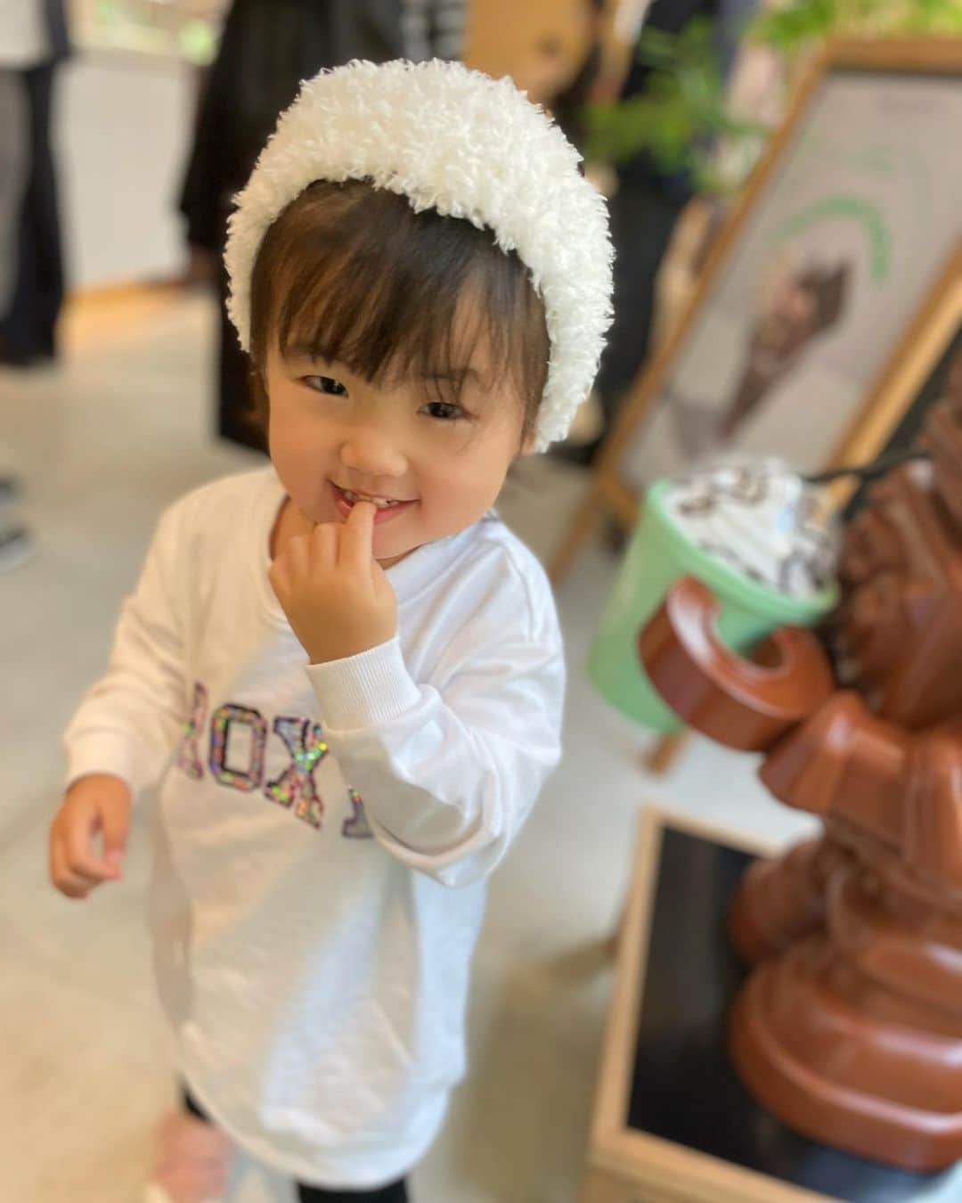 三佐和あやさんのインスタグラム写真 - (三佐和あやInstagram)「OPEN 1周年 @kobe_choco 🩵 お招きいただきました ...