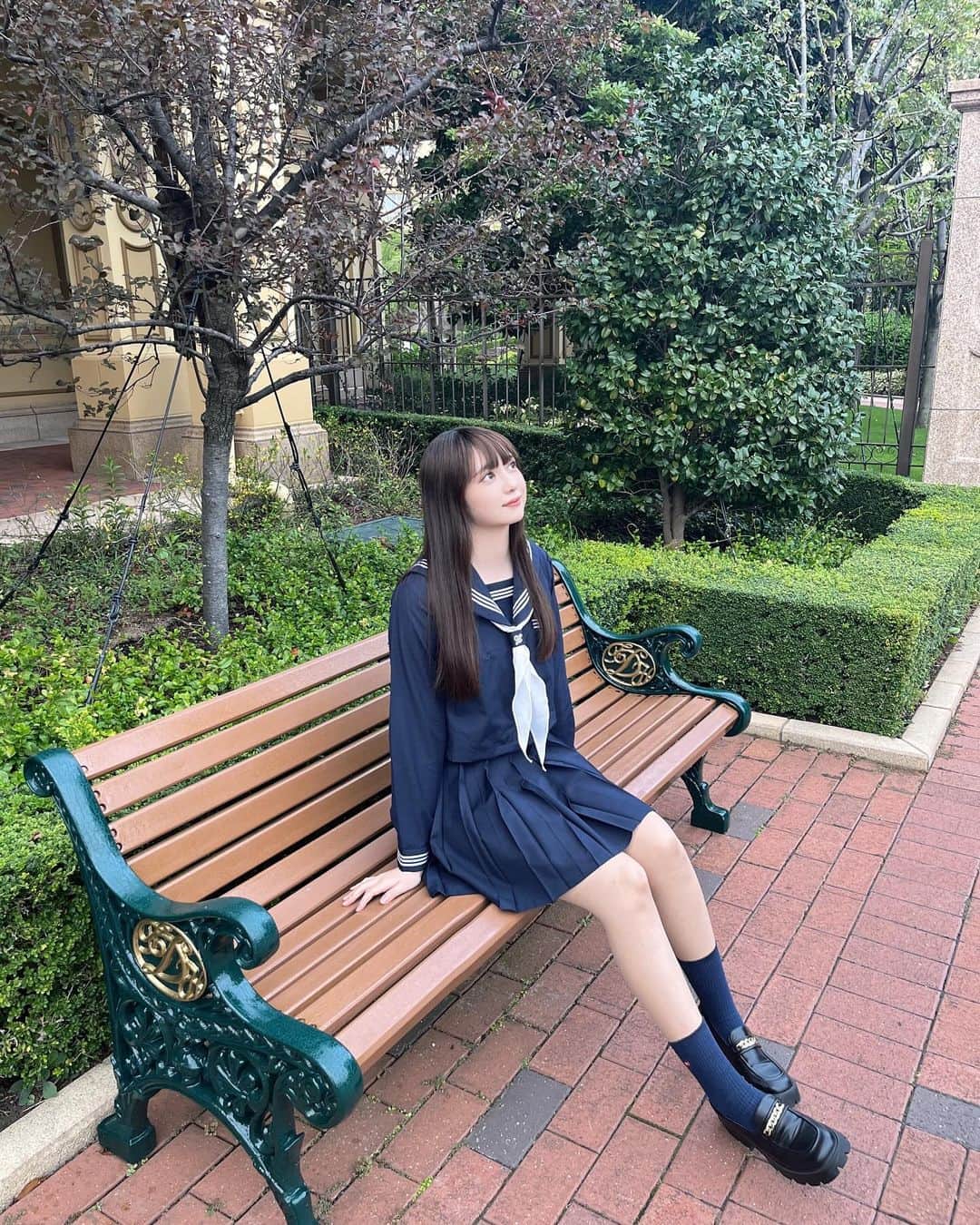 菅井純愛さんのインスタグラム写真 - (菅井純愛Instagram)「・ ベンチでぼーっとするのがすき #06 #06년생 #06line #高校生 #jk #jkブランド #jk2 #sjk ...